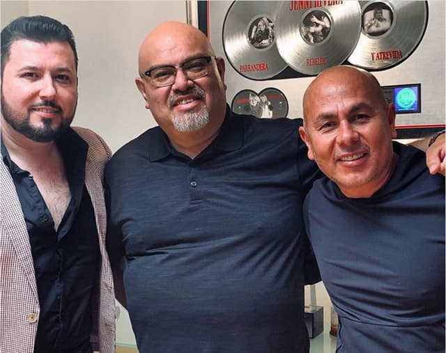 Muere Pete Salgado, exmánager de Jenni Rivera | Las Estrellas Home Lo ...