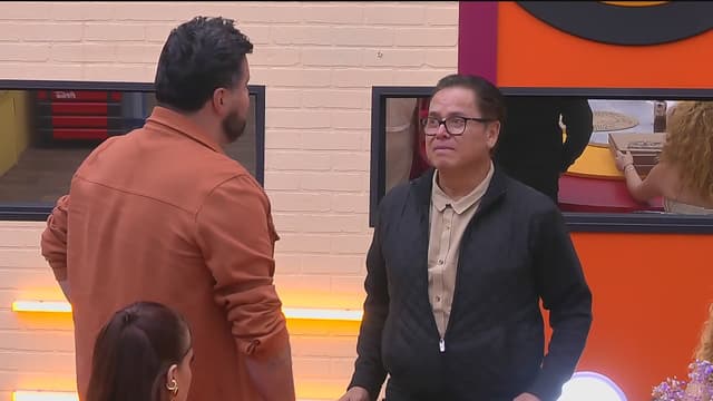 Paul Stanley llora al reencontrarse por fin con Mario Bezares y le dice ...