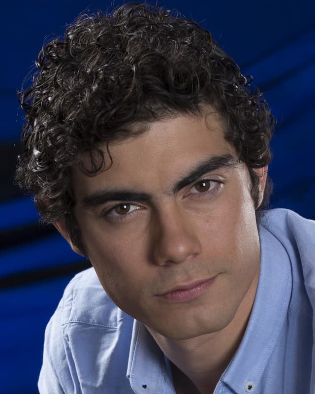 Michel López | Las Estrellas Home Egresados | Las Estrellas