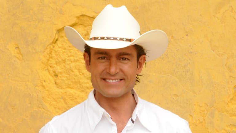 Fernando Colunga llega a los 58 años: así ha cambiado desde sus inicios ...
