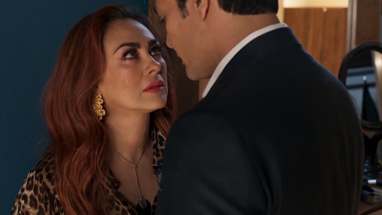 Esteban besa a Marcia; ella lo desprecia por ser la madrastra | Shows ...