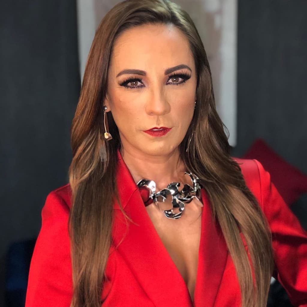 Consuelo Duval desmiente que fotos donde aparece sin ropa sean de ella ...