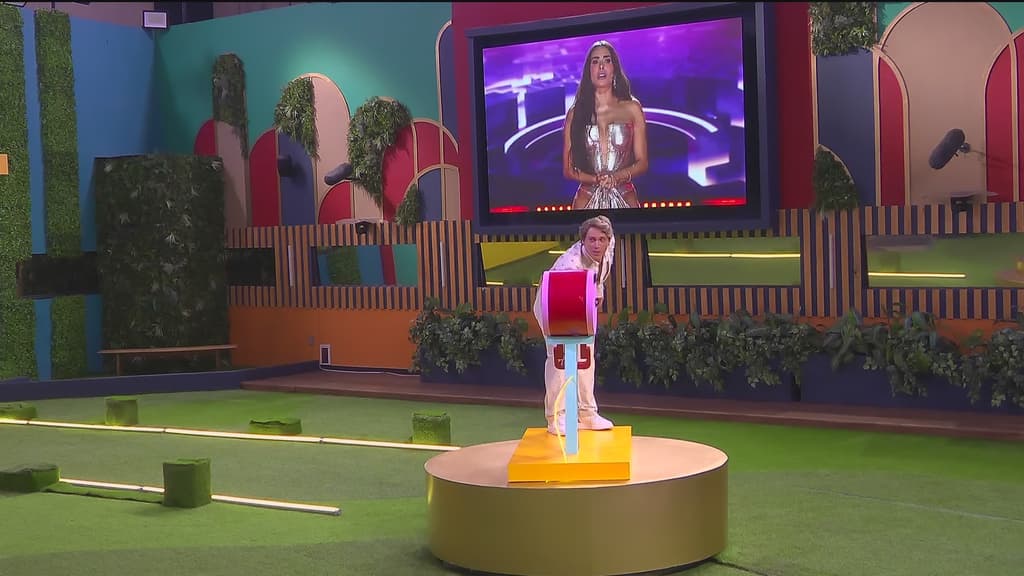 Integrante de Hoy anuncia boda en pleno programa: Galilea Montijo tiene ...