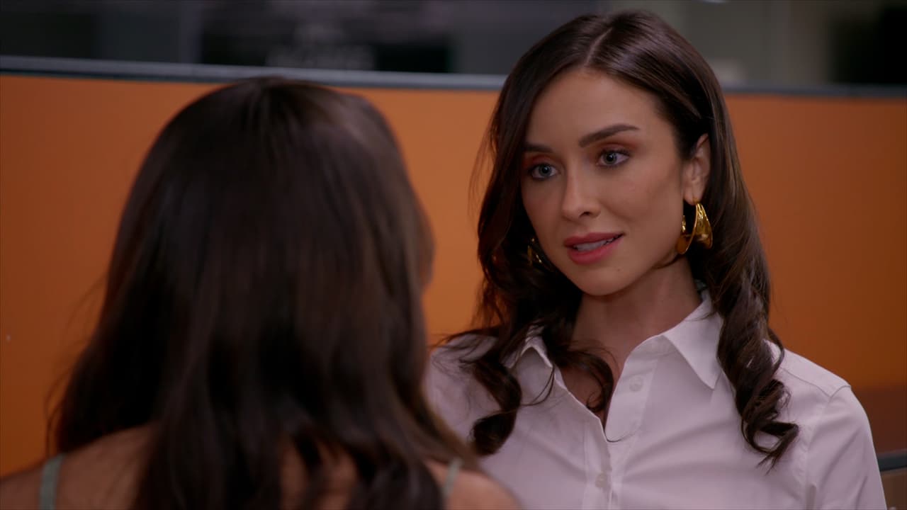 Priscila celebra su victoria sobre Valeria | Novelas Las Hijas de la ...
