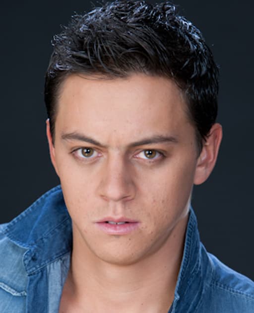 Alfredo Gatica | Las Estrellas Home Egresados | Las Estrellas