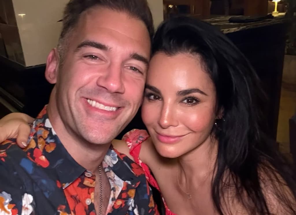 Martha Higareda espera a su primer bebé; junto a su esposo, Lewis Howes ...