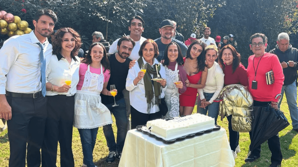 Alejandra Robles Gil: 10 curiosidades de la actriz en exclusiva para ...