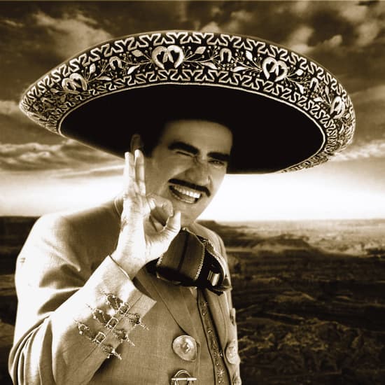 Vicente Fernández cumple 80 años y repasamos su trayectoria en fotos ...