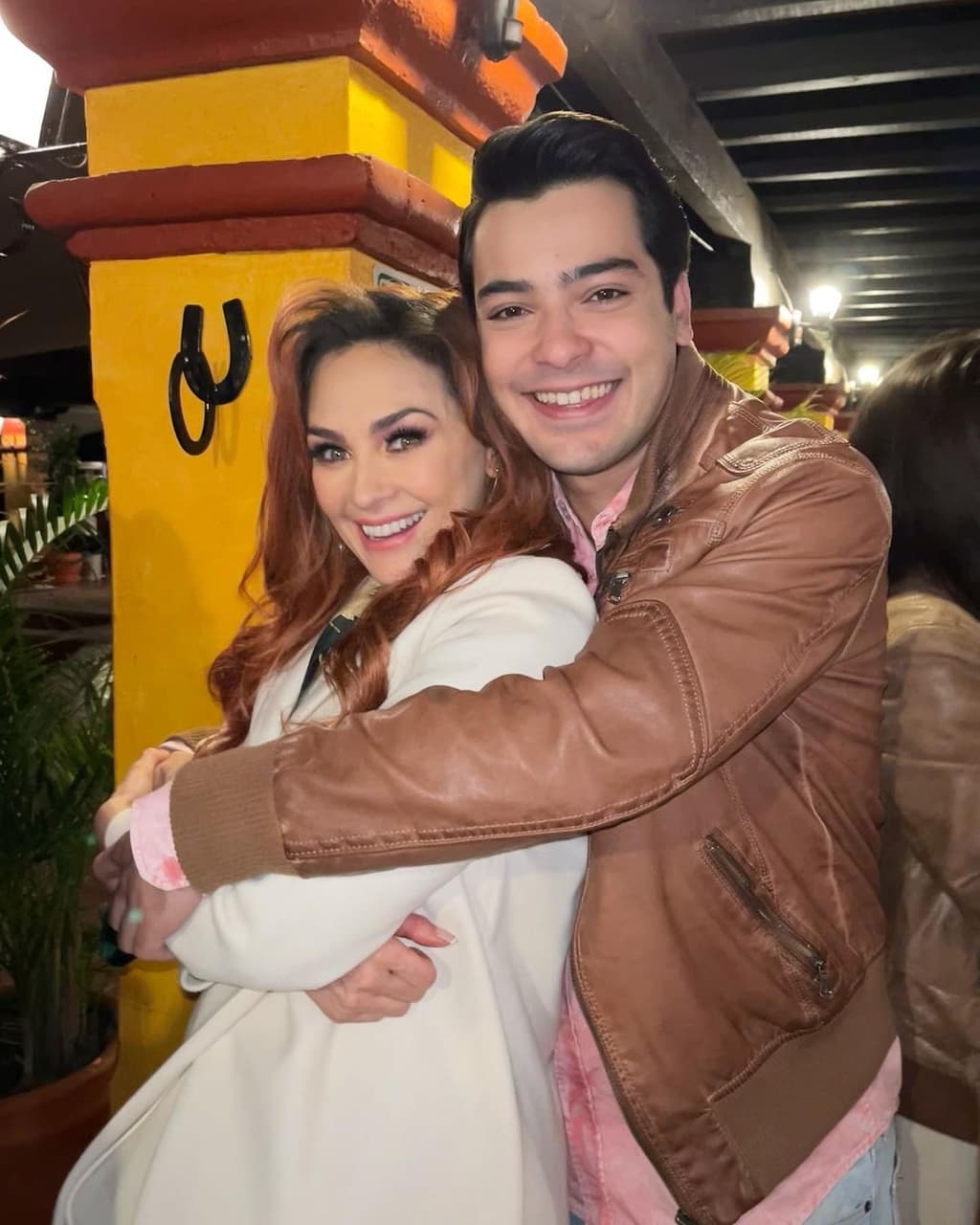 ¿Quién es David Caro Levy, el actor que es novio de Valentina Buzzurro ...
