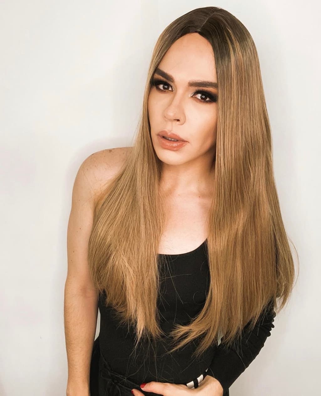 De 'Ataulfo' a experto en maquillaje: Así cambió Alex Reyna, el ...
