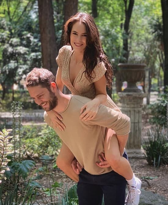 Christopher Uckermann revela la identidad de su nueva novia en ...