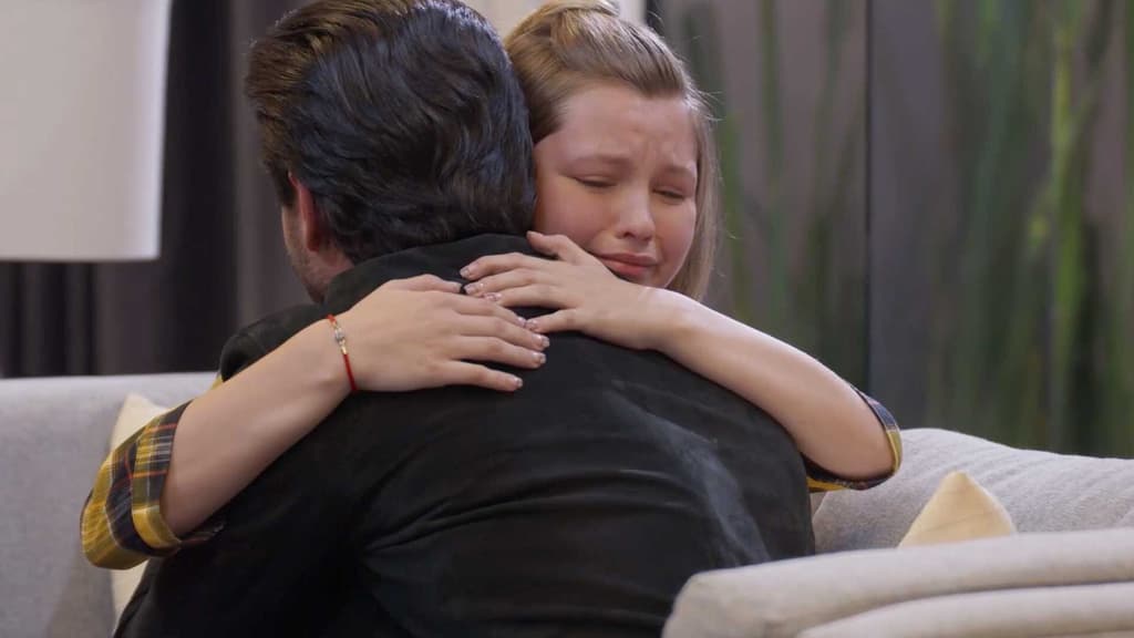 Ana Julia llama papá a Gael; él llora | Shows El amor invencible | Las ...