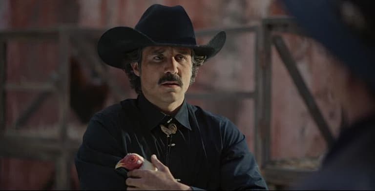 El Gallo de Oro Capítulo 5: Lorenzo reta a Dionisio a una pelea de ...