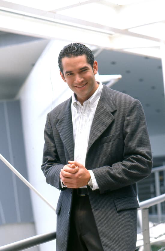 Conoce a los actores que han interpretado a 'Alejandro' en las ...