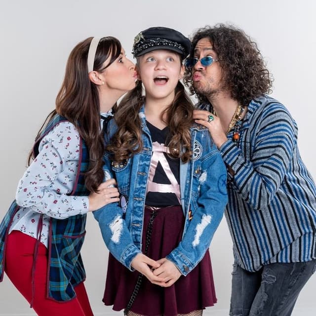 En fotos: Así cambió Camila Rivas, de Una Familia de Diez a Vencer el ...