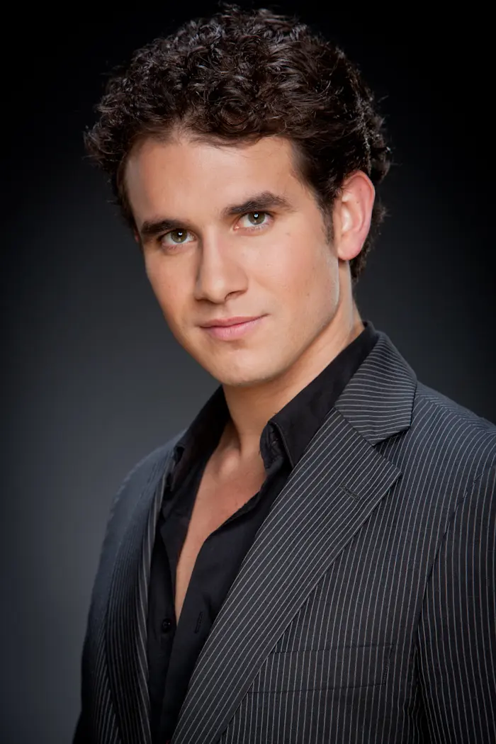 Marco Valdés | Las Estrellas Home Egresados | Las Estrellas