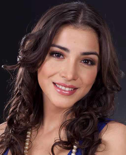 Yanet Sedano | Las Estrellas Home Egresados | Las Estrellas