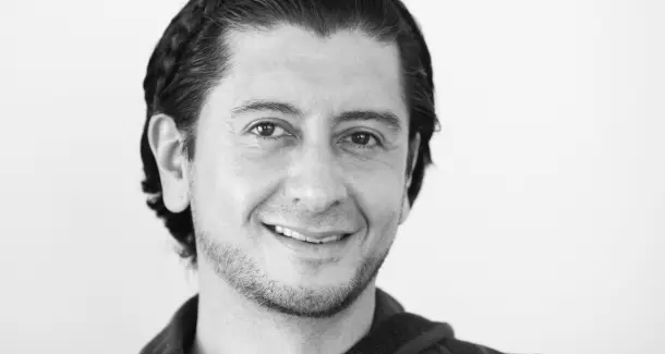 RAÚL ROMÁN | Las Estrellas Home Profesores | Las Estrellas