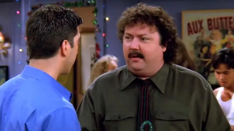 Los mejores momentos de Michael Hagerty como Mr. Treeger en Friends ...