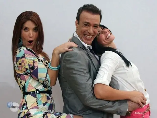 Conductora de Se Vale aparece con sus mellizos tras pedir oraciones ...