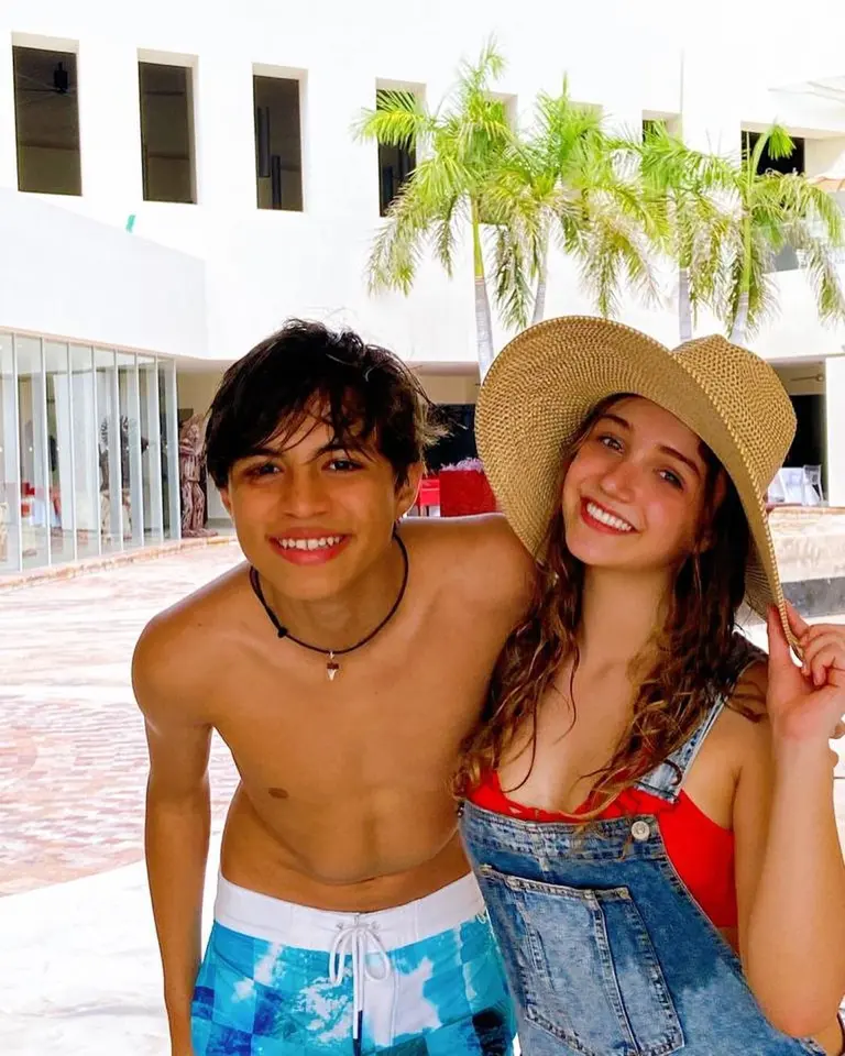 Nina Rubín aparece con quien dará su primer beso y Andrea Legarreta ...