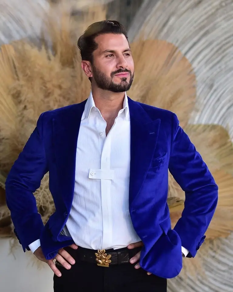 En su regreso, Simón León apuesta por el romanticismo con el ...