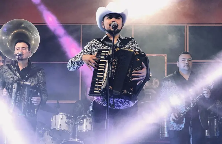 Checa el nuevo sencillo de Fidel Rueda | Shows Espectáculos | Las Estrellas