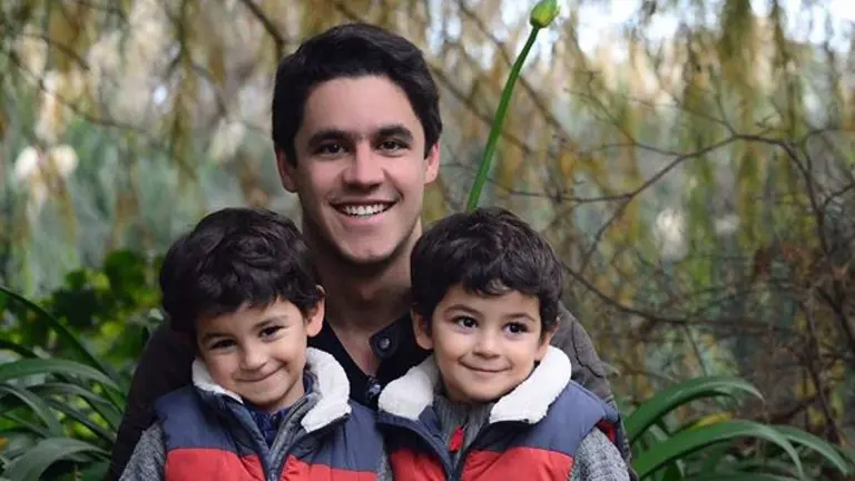 La inesperada reacción del hijo mayor de Biby Gaytán cuando se enteró del nacimiento de sus ...