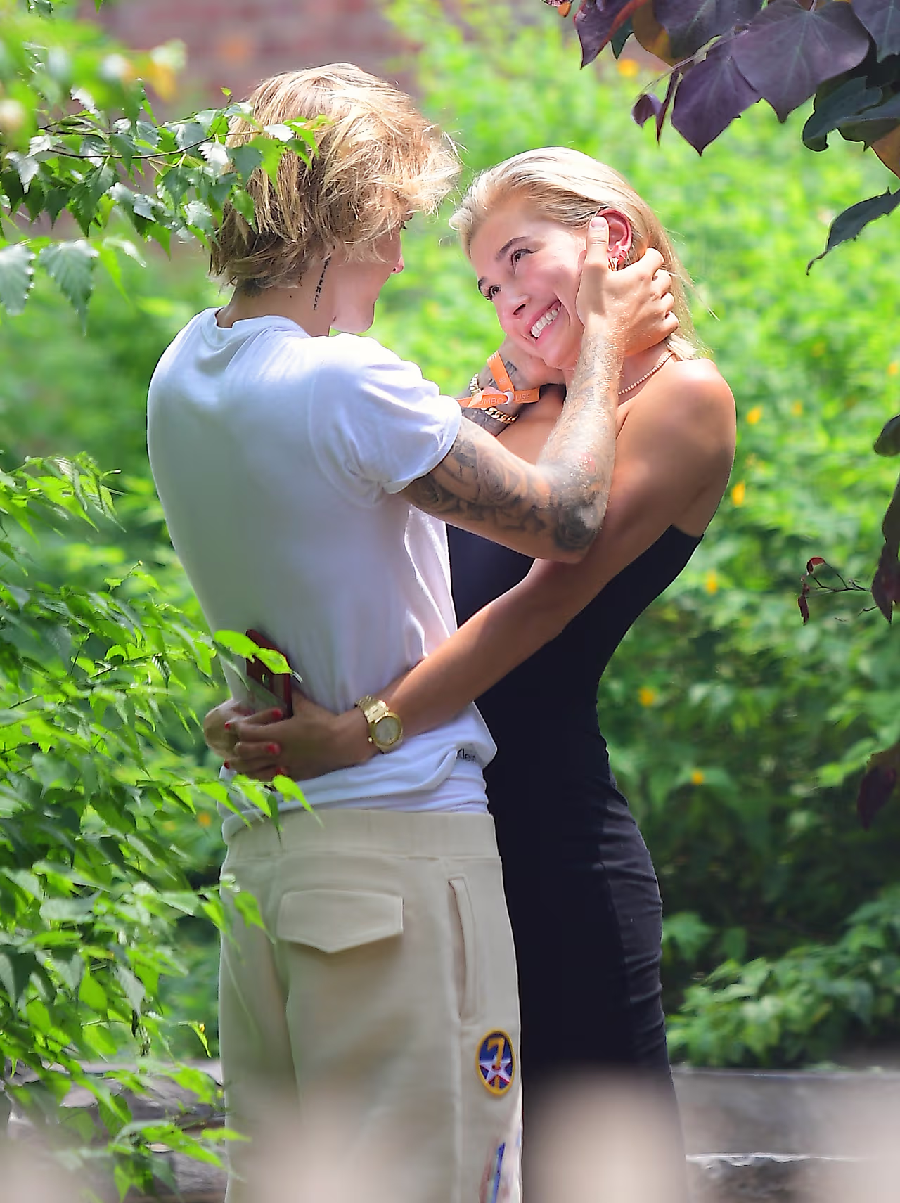 Paparazzi: Justin Bieber más enamorado que nunca y JLo presume abs ...