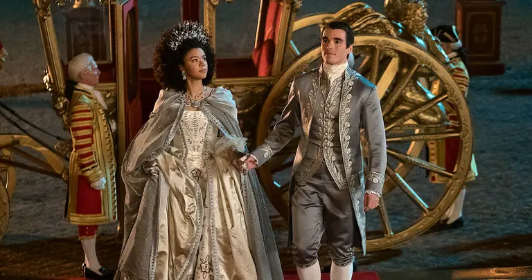 'Queen Charlotte': qué enfermedad tenía el rey George y otros detalles ...