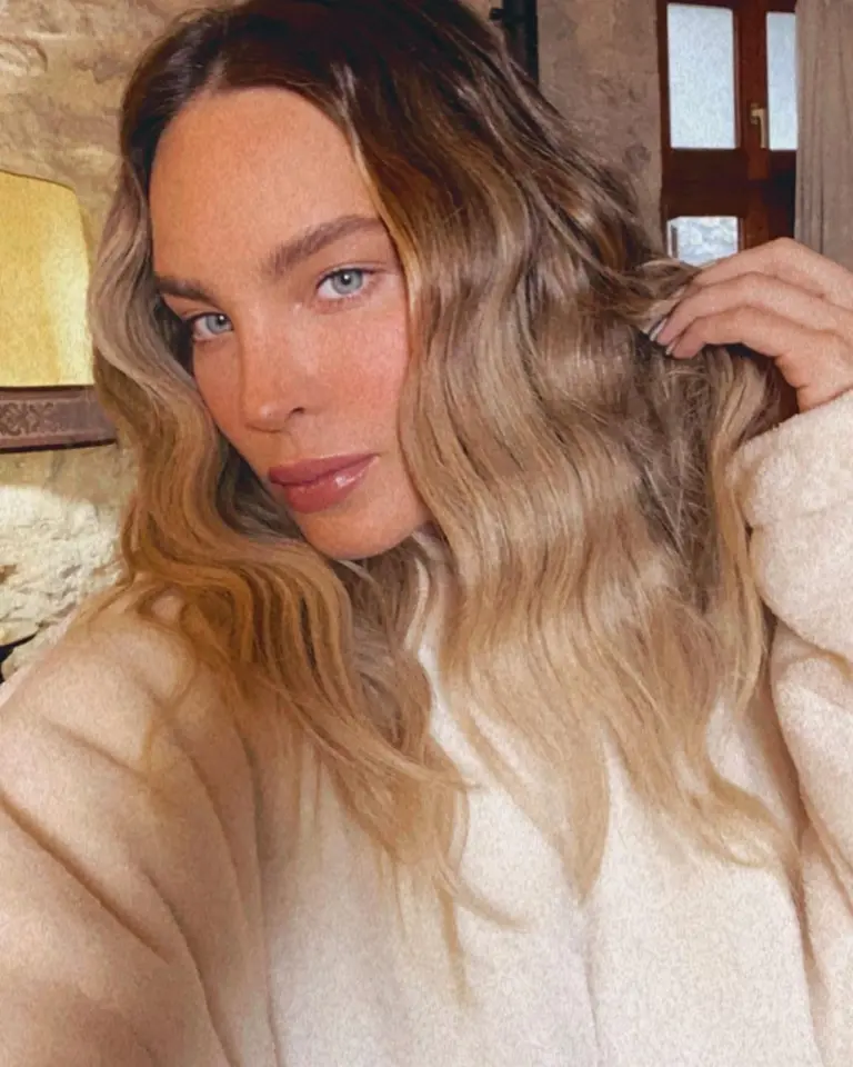 Belinda aparece con nuevo tinte al estilo 'rojo atardecer' | Shows ...