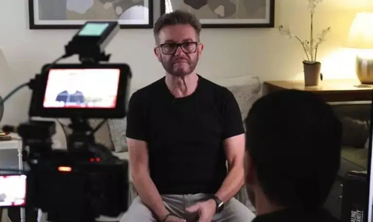 Muere Alex Cannon, influencer británico que solo comía carne, tenía 66 ...