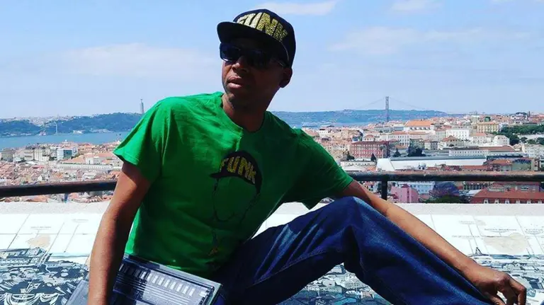 Muere DJ Funk a los 54 Años: Pionero del Ghetto House y Leyenda de ...