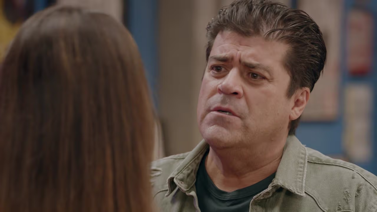 Paco es rechazado por la amiga de su hijo en ‘40 y 20’ al parecer un ...
