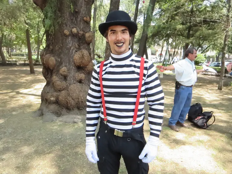 Entrevista Marco Leon se convierte actor callejero | Shows Como dice el ...