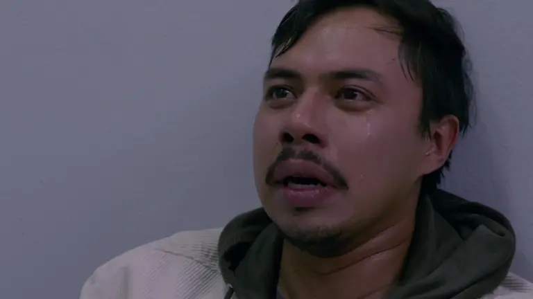 Como dice el dicho: Omar le informa a Kika que se dará a la fuga, por problemas con la policía ...