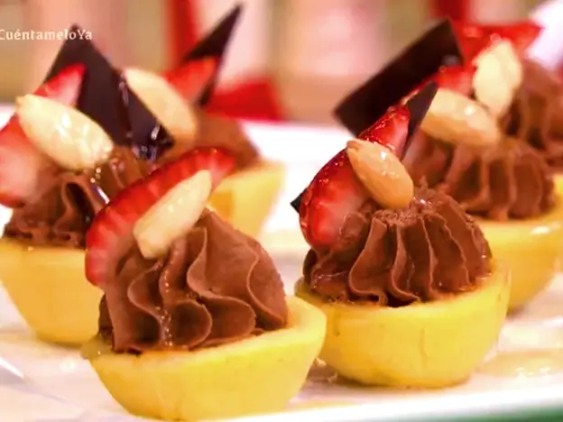 Postre: ¡Guayabas en almíbar con crema de chocolate! | Shows Cuéntamelo ...