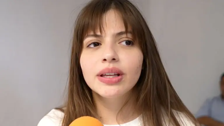 Daniela Parra habla sobre un posible acercamiento con su hermana Alexa ...