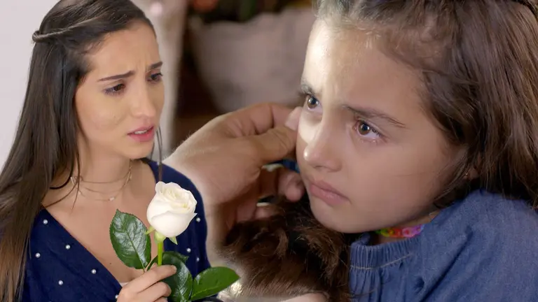 C1315: Este será nuestro secreto | Shows La Rosa de Guadalupe | Las Estrellas