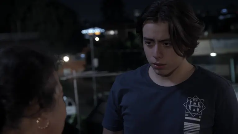 La Rosa de Guadalupe: Iván festeja sus 17 años con la única persona que ...