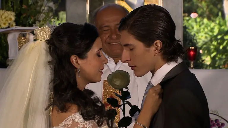 La Rosa de Guadalupe: Tan linda como el sol, capítulo completo | Shows ...