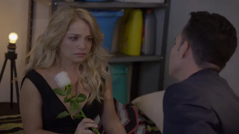 La Tercera es la vencida: El capítulo de Sandra Itzel en La Rosa de Guadalupe que todos están ...