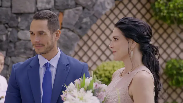 La Rosa de Guadalupe: Alondra está decidida a casarse con Salvador, con ...