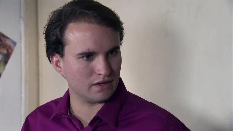 La Rosa de Guadalupe: Ian no reconoce al muchacho que quedó postrado en una cama | Shows La Rosa ...