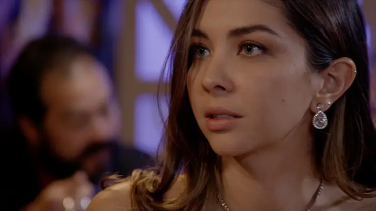 La Rosa de Guadalupe: Lydia acepta ser novia de Mike cuando se entera ...