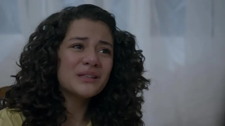 La Rosa de Guadalupe: Marisol sufre por no poder adoptar a Ángel ...