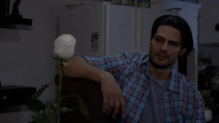 La Rosa de Guadalupe: Omar ha perdido la fe en su carrera como actor ...