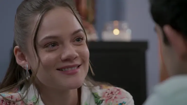 La Rosa de Guadalupe: Paloma se enamora de Brandon, el bailarín exótico ...