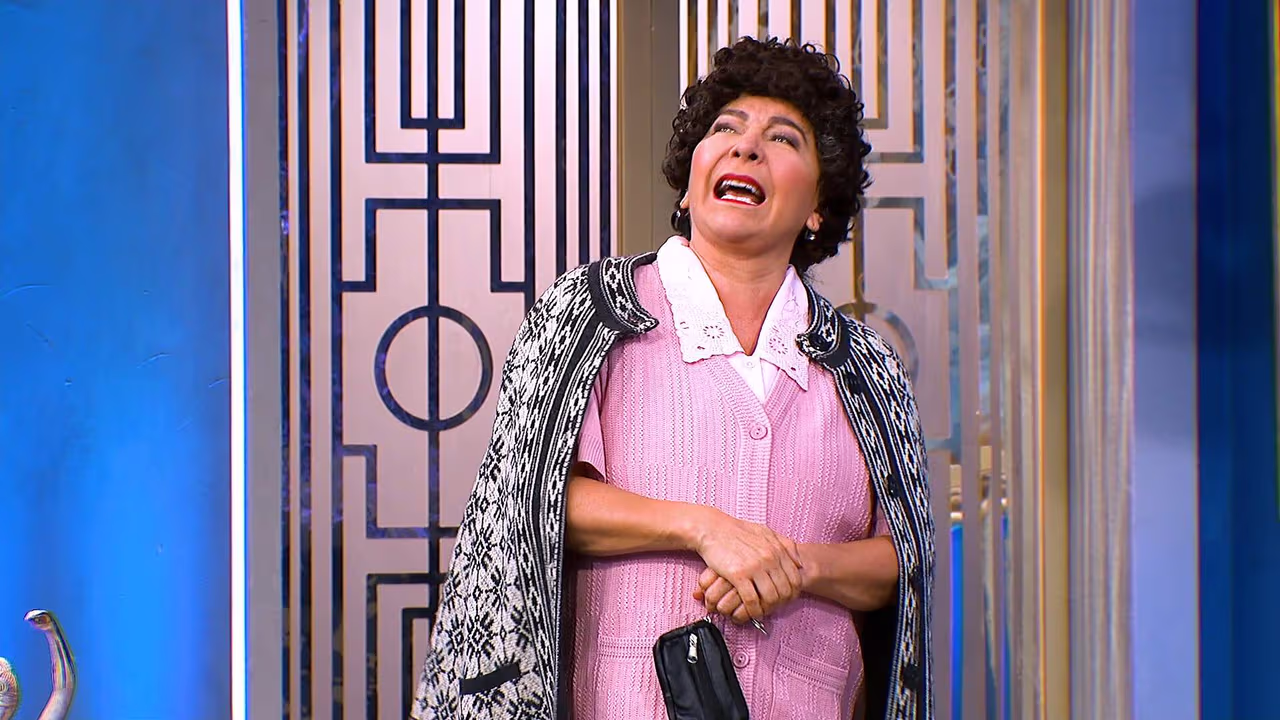 C6: Doña Lucha | Shows Perdiendo el Juicio | Las Estrellas