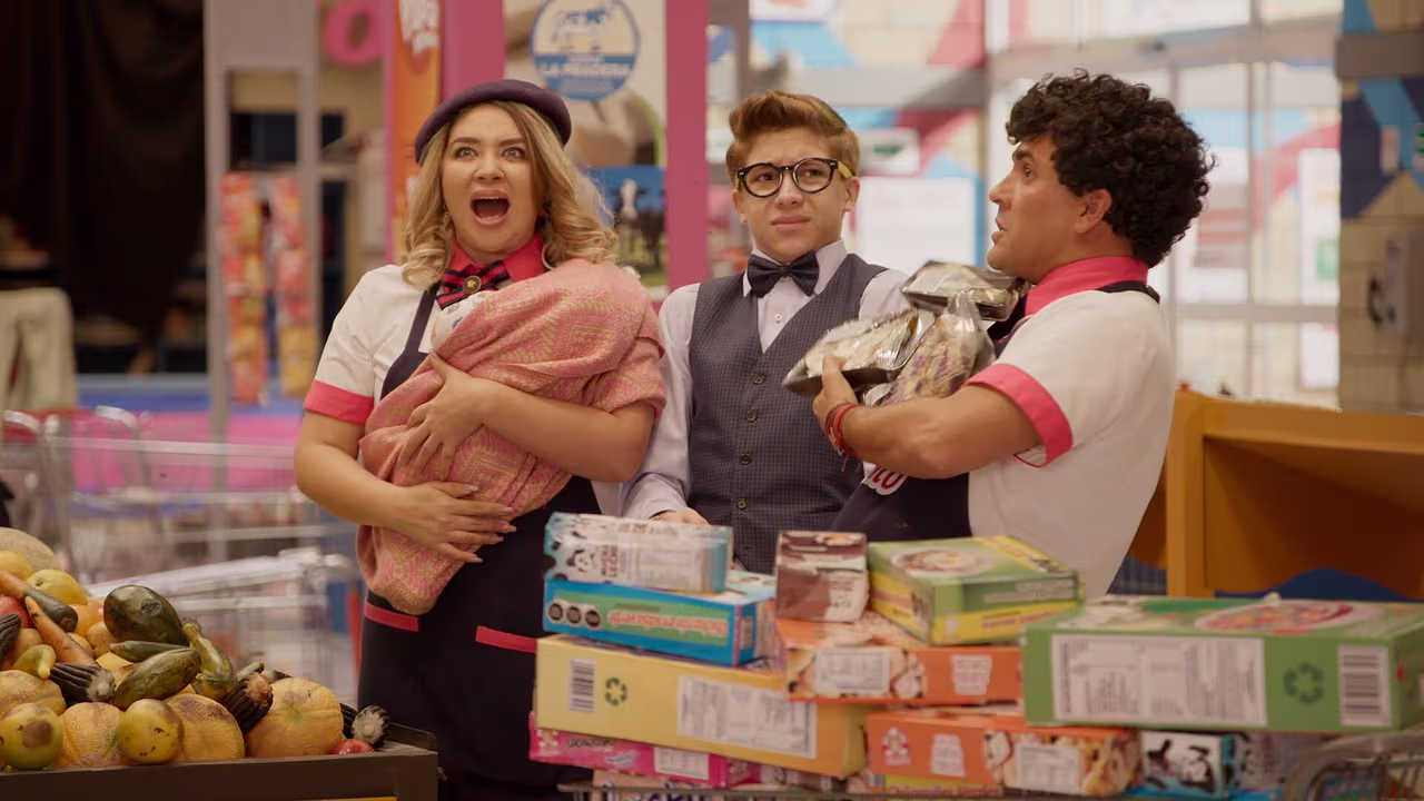 Gaby y Plutarco logran que Almacenes Patito reabra sus puertas | Shows ...
